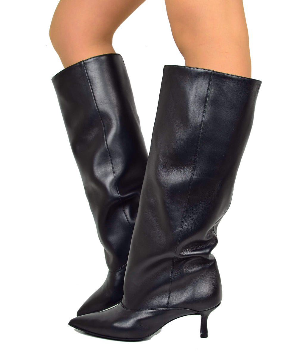 Elegant Black Leather Women’s Boots Made in Italy – KikkiLine Calzature